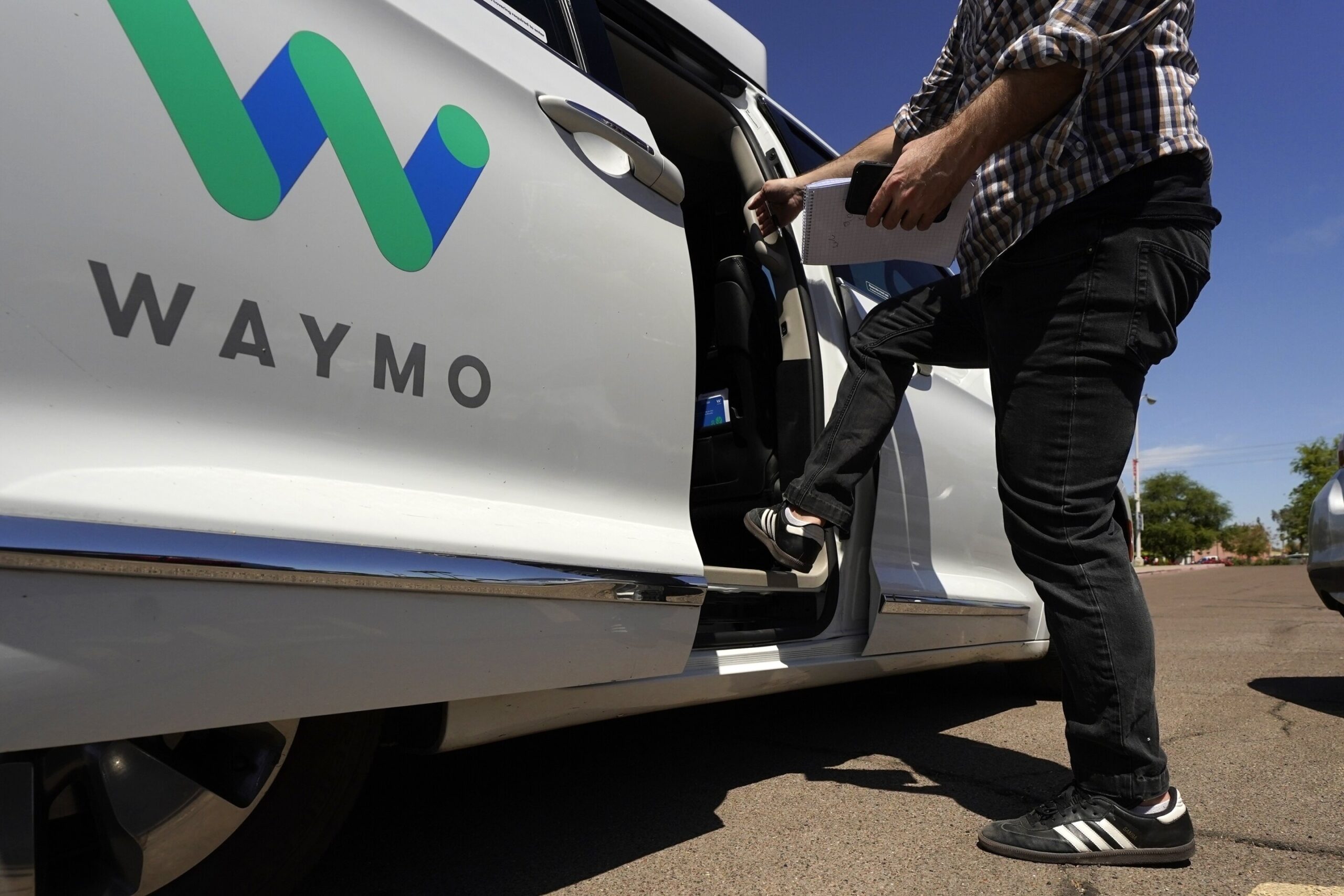 Waymo's robotaxis to start carrying passengers in Atlanta, expanding ...