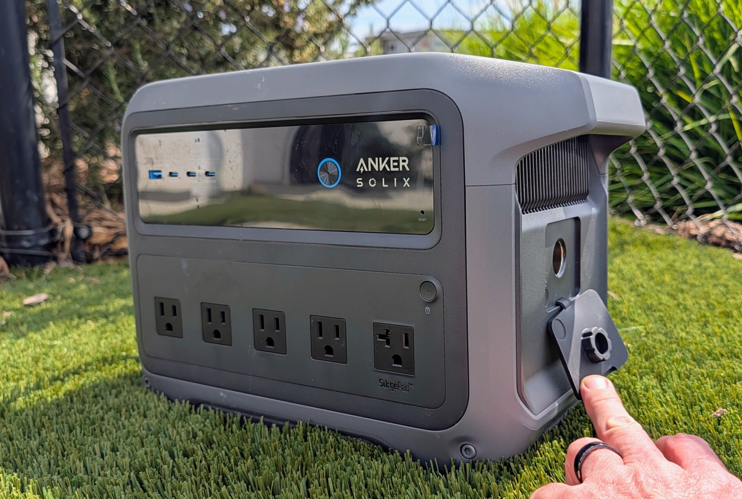 The Anker SOLIX C1000 Gen 2 Portable Power Station (CleanTechnica ...